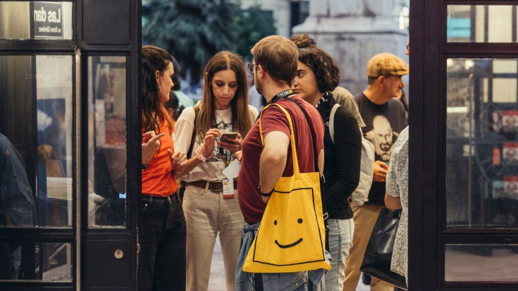 Weird Market: Por qué debes asistir al menos una vez en la vida — Radix